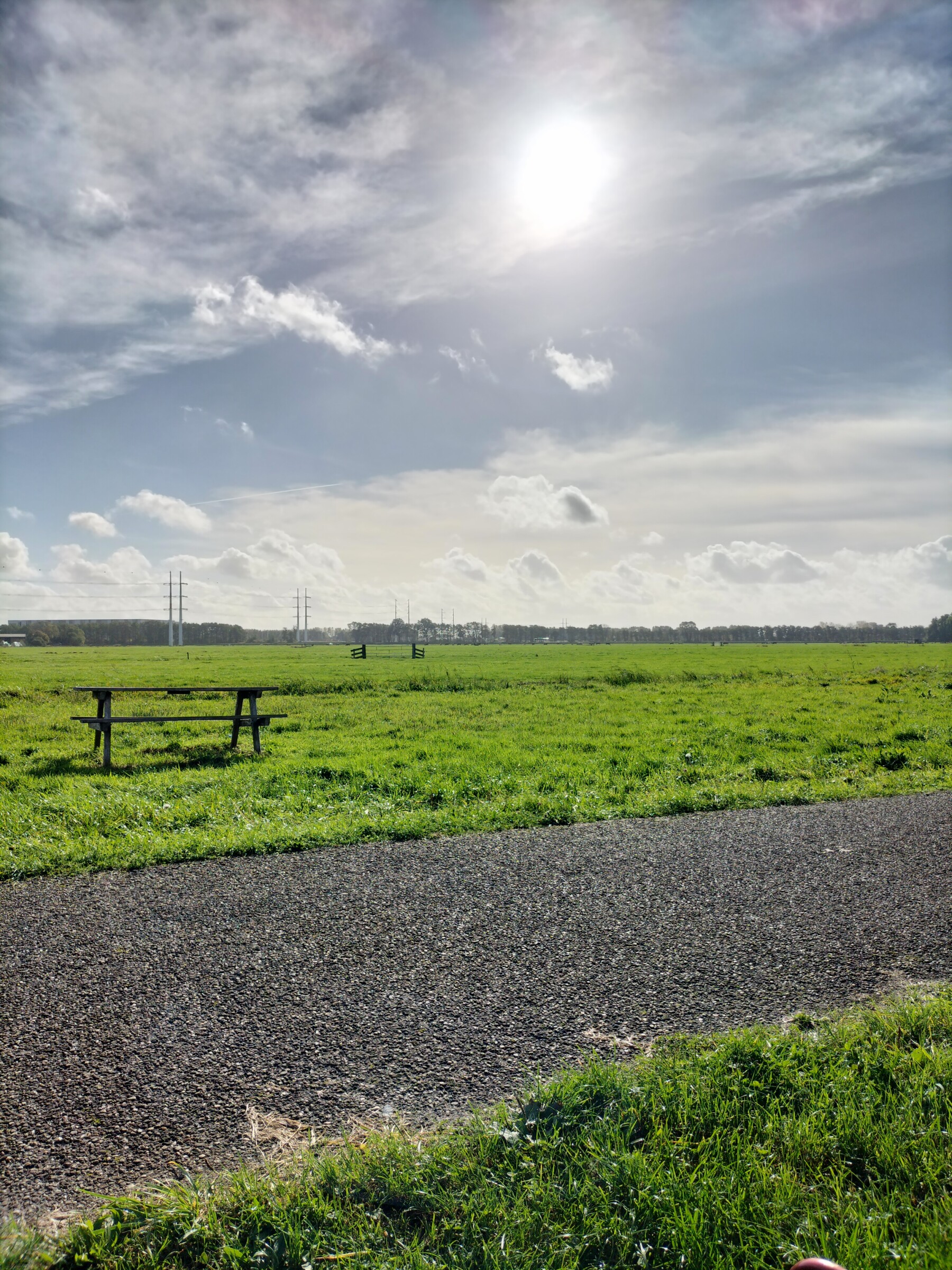 Weerwoord | Winderig, maar wel mooie luchten. :)